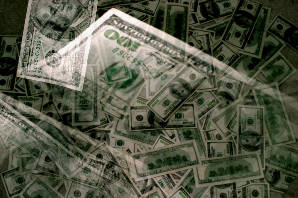 6 Secrets To Manifest Money Fast Using The Law Of Attraction